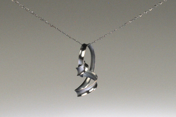 Loop Pendant - Terry Fromm Arts